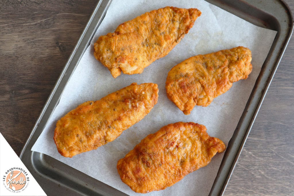 Poulet pané, sauce tomate et fromage